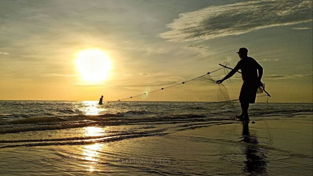 Keindahan Pantai Lampu Satu Merauke, Objek Wisata Yang kerap Dikunjungi ...