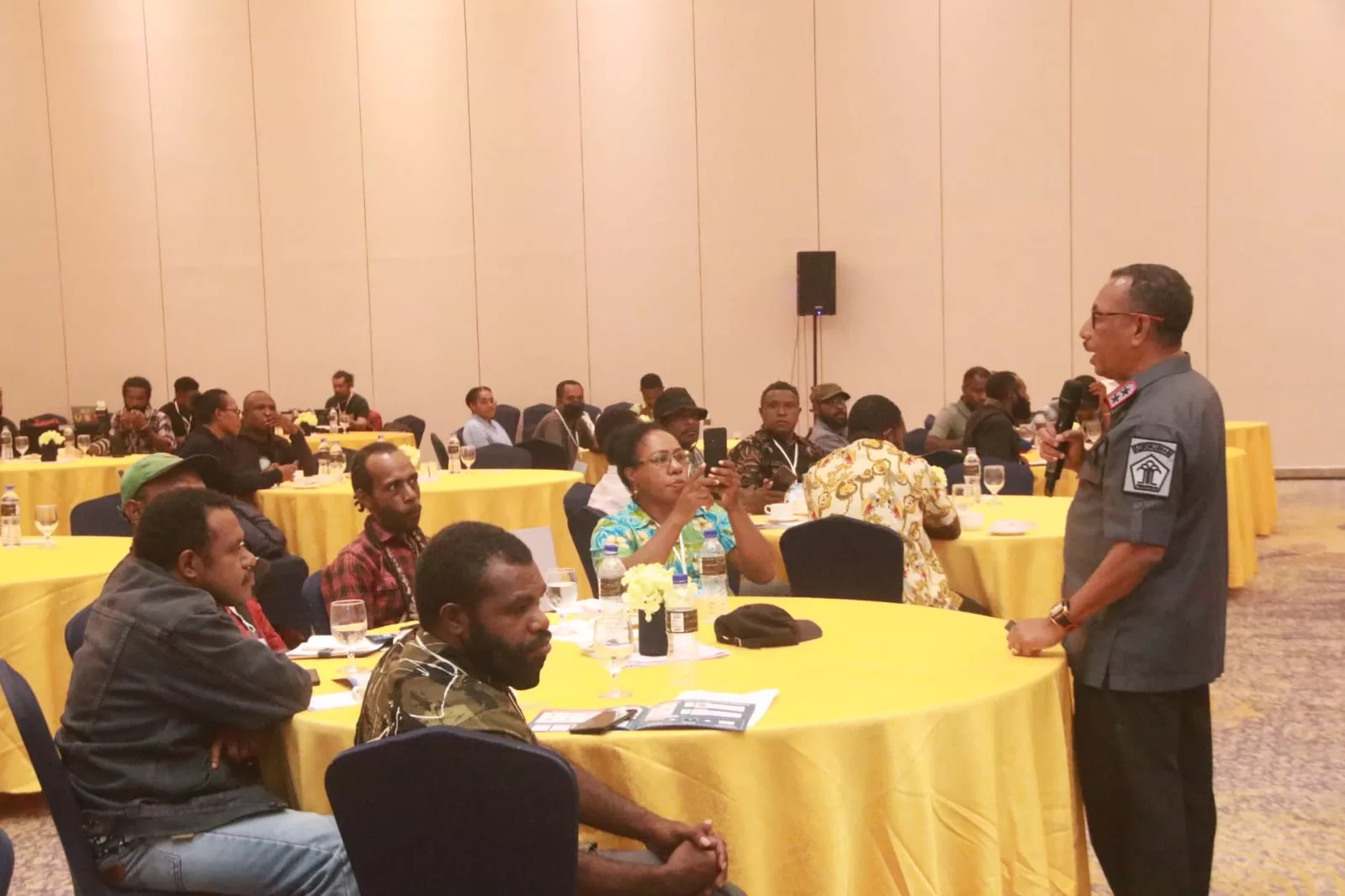 Anthonius Ayorbaba : Pentingnya Legalitas Hukum Bagi Pers Papua – TopbNews